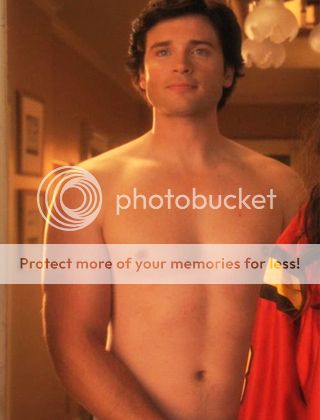 Tom Welling - Hot Stuff [Tom's Body] #8: We've been deprived of new shirtless pics for over 3 ...